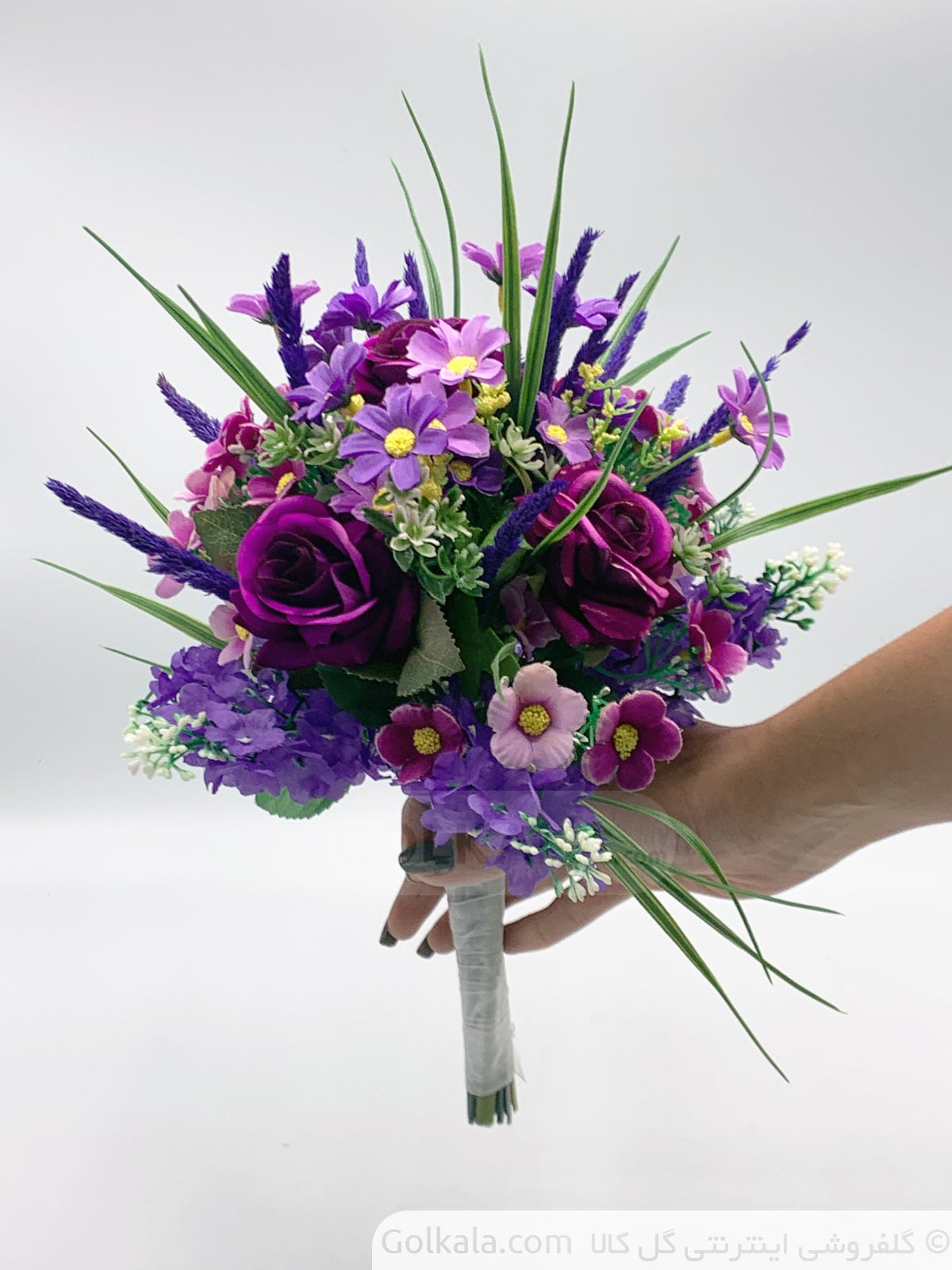دسته گل عروس با تم بنفش | فروشگاه اینترنتی گل‌کالا (خرید آنلاین گل مصنوعی)